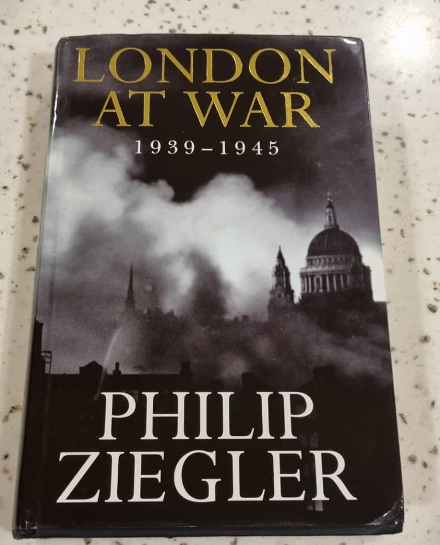 London at War - The Old Pond | Book Reviews